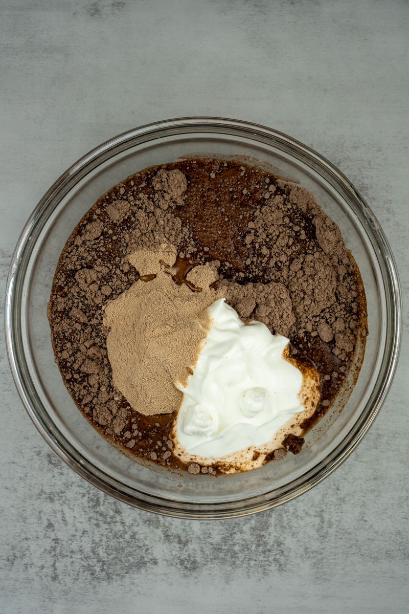 Easy Chocolate Protein Cake - Easy Macro Meals